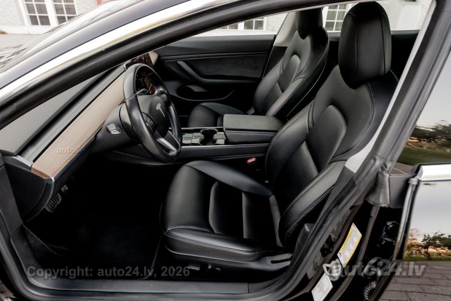Melns Tesla Model 3 2019 Tallina, ar dzinēja tilpumu 0.00 L un nobraukumu 176 tūkst. km par 19500 €, foto 17 vietnē AUTOMOTO.COM.LV