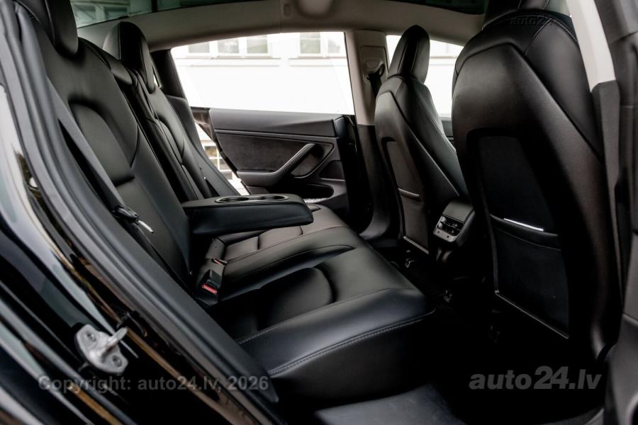 Melns Tesla Model 3 2019 Tallina, ar dzinēja tilpumu 0.00 L un nobraukumu 176 tūkst. km par 19500 €, foto 19 vietnē AUTOMOTO.COM.LV