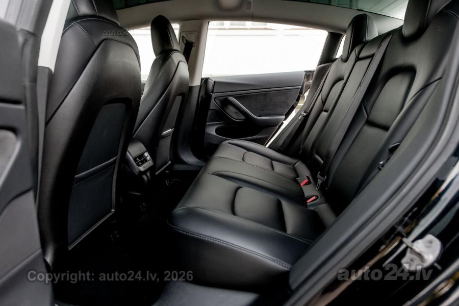 Melns Tesla Model 3 2019 Tallina, ar dzinēja tilpumu 0.00 L un nobraukumu 176 tūkst. km par 19500 €, foto 20 vietnē AUTOMOTO.COM.LV