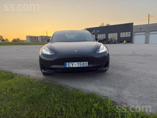 Melns Tesla Model 3 2019 Rīga, ar dzinēja tilpumu 0.00 L un nobraukumu 128 tūkst. km par 17100 €, foto 1 vietnē AUTOMOTO.COM.LV