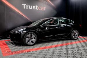 Melns Tesla Model 3 2019 Pērnava, ar dzinēja tilpumu 0.00 L un nobraukumu 157 tūkst. km par 18800 €, foto 7 vietnē AUTOMOTO.COM.LV