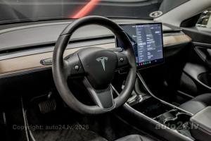 Melns Tesla Model 3 2019 Pērnava, ar dzinēja tilpumu 0.00 L un nobraukumu 157 tūkst. km par 18800 €, foto 12 vietnē AUTOMOTO.COM.LV