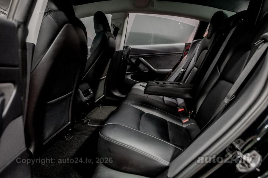 Melns Tesla Model 3 2019 Pērnava, ar dzinēja tilpumu 0.00 L un nobraukumu 157 tūkst. km par 18800 €, foto 28 vietnē AUTOMOTO.COM.LV