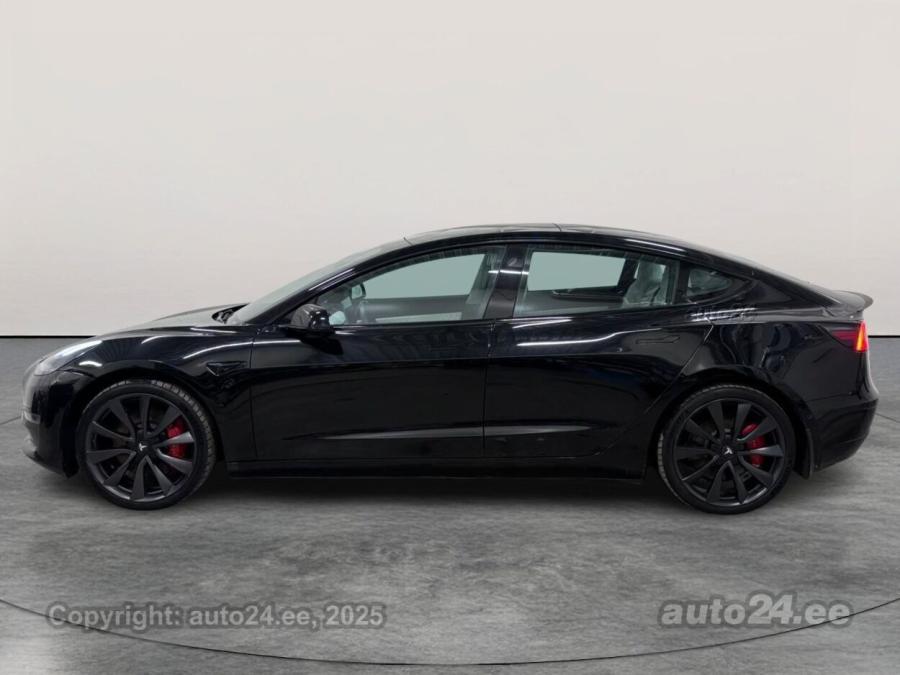 Melns Tesla Model 3 2020 Tallina, ar dzinēja tilpumu 0.00 L un nobraukumu 92 tūkst. km par 25900 €, foto 9 vietnē AUTOMOTO.COM.LV