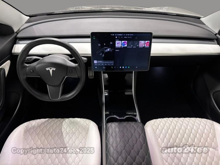 Melns Tesla Model 3 2020 Tallina, ar dzinēja tilpumu 0.00 L un nobraukumu 92 tūkst. km par 25900 €, foto 2 vietnē AUTOMOTO.COM.LV