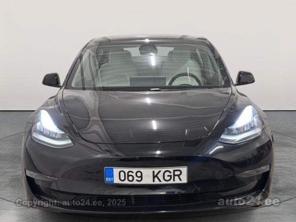 Black Tesla Model 3 2020 in Tallinn, with an engine capacity of 0.00 L and mileage of 92 thousand km for 25900 €, photo 7 on AUTOMOTO.COM.LV