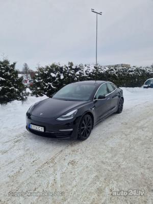 Melns Tesla Model 3 2020 Tallina, ar dzinēja tilpumu 0.00 L un nobraukumu 116 tūkst. km par 25000 €, foto  vietnē AUTOMOTO.COM.LV