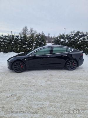 Melns Tesla Model 3 2020 Tallina, ar dzinēja tilpumu 0.00 L un nobraukumu 116 tūkst. km par 25000 €, foto 2 vietnē AUTOMOTO.COM.LV