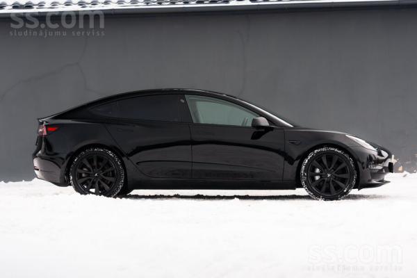 Melns Tesla Model 3 2020 Jelgava, ar dzinēja tilpumu 0.00 L un nobraukumu 190 tūkst. km par 19800 €, foto 4 vietnē AUTOMOTO.COM.LV