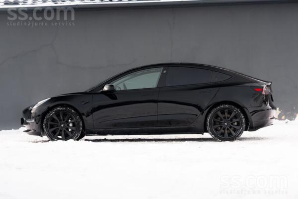 Melns Tesla Model 3 2020 Jelgava, ar dzinēja tilpumu 0.00 L un nobraukumu 190 tūkst. km par 19800 €, foto 8 vietnē AUTOMOTO.COM.LV