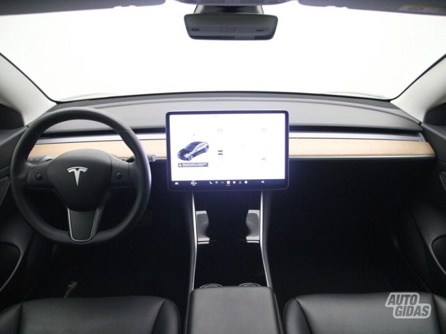 Melns Tesla Model 3 2020 Viļņa, ar dzinēja tilpumu 0.00 L un nobraukumu 144 tūkst. km par 18999 €, foto 2 vietnē AUTOMOTO.COM.LV