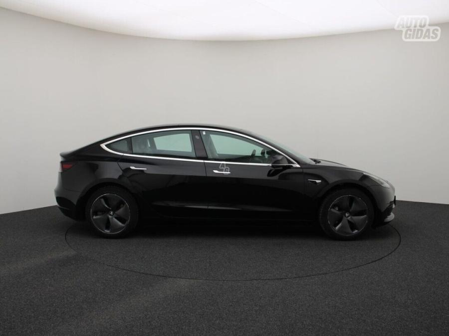 Melns Tesla Model 3 2020 Viļņa, ar dzinēja tilpumu 0.00 L un nobraukumu 144 tūkst. km par 18999 €, foto 9 vietnē AUTOMOTO.COM.LV
