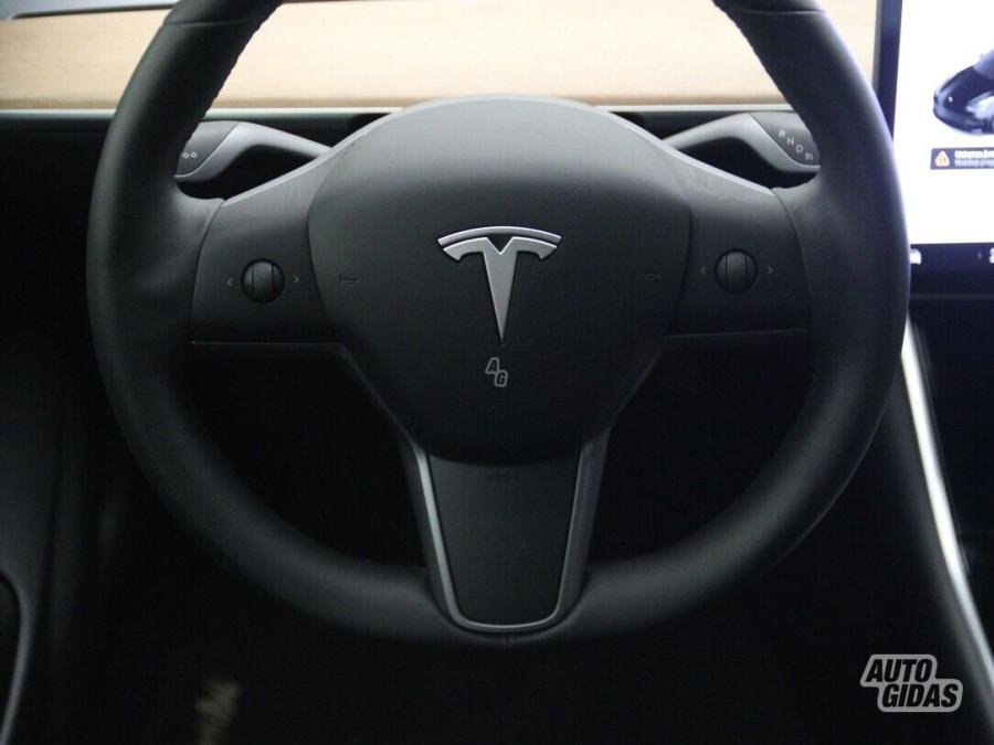 Melns Tesla Model 3 2020 Viļņa, ar dzinēja tilpumu 0.00 L un nobraukumu 144 tūkst. km par 18999 €, foto 18 vietnē AUTOMOTO.COM.LV