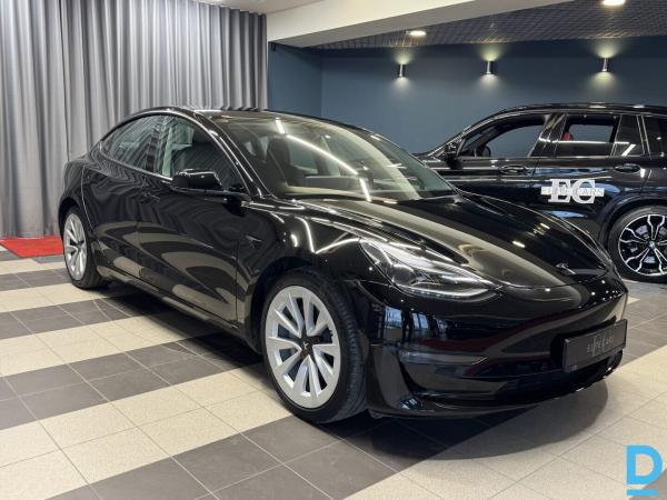 Melns Tesla Model 3 2020 Mārupe, ar dzinēja tilpumu 0.00 L un nobraukumu 109 tūkst. km par 24990 €, foto 3 vietnē AUTOMOTO.COM.LV