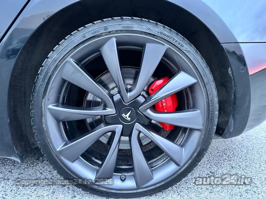 Melns Tesla Model 3 2020 Tallina, ar dzinēja tilpumu 0.00 L un nobraukumu 125 tūkst. km par 23300 €, foto 9 vietnē AUTOMOTO.COM.LV
