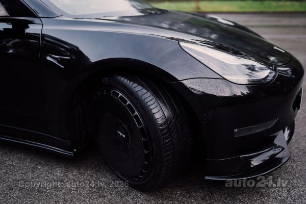 Melns Tesla Model 3 2020 Tallina, ar dzinēja tilpumu 0.00 L un nobraukumu 85 tūkst. km par 28900 €, foto 4 vietnē AUTOMOTO.COM.LV