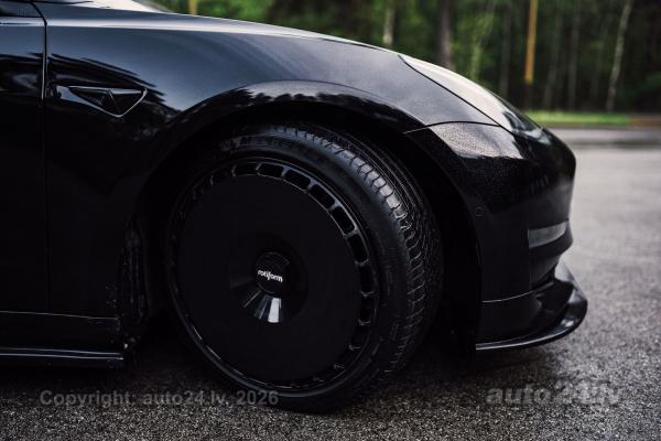 Melns Tesla Model 3 2020 Tallina, ar dzinēja tilpumu 0.00 L un nobraukumu 85 tūkst. km par 28900 €, foto 7 vietnē AUTOMOTO.COM.LV