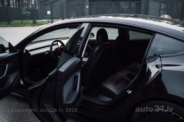 Melns Tesla Model 3 2020 Tallina, ar dzinēja tilpumu 0.00 L un nobraukumu 85 tūkst. km par 28900 €, foto 9 vietnē AUTOMOTO.COM.LV