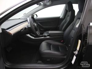 Melns Tesla Model 3 2020 Viļņa, ar dzinēja tilpumu 0.00 L un nobraukumu 149 tūkst. km par 18799 €, foto 5 vietnē AUTOMOTO.COM.LV