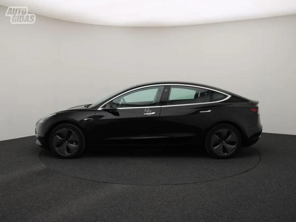 Black Tesla Model 3 2020 in Vilnius, with an engine capacity of 0.00 L and mileage of 149 thousand km for 18799 €, photo 6 on AUTOMOTO.COM.LV