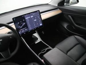 Melns Tesla Model 3 2020 Viļņa, ar dzinēja tilpumu 0.00 L un nobraukumu 149 tūkst. km par 18799 €, foto 22 vietnē AUTOMOTO.COM.LV