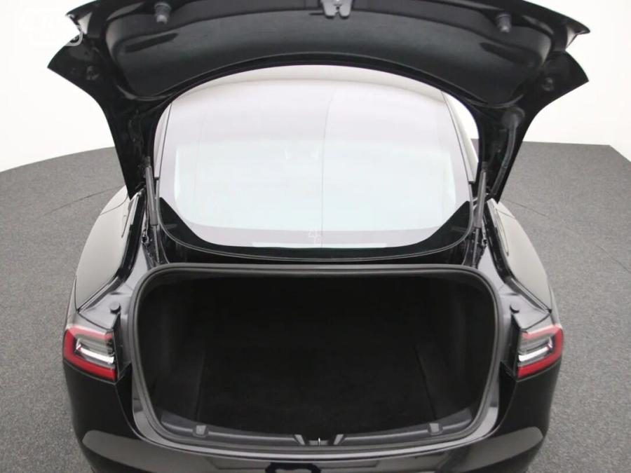 Melns Tesla Model 3 2020 Viļņa, ar dzinēja tilpumu 0.00 L un nobraukumu 149 tūkst. km par 18799 €, foto 32 vietnē AUTOMOTO.COM.LV
