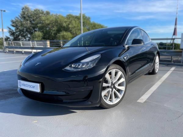 Melns Tesla Model 3 2020 Rīga, ar dzinēja tilpumu 0.00 L un nobraukumu 136 tūkst. km par 18550 €, foto 3 vietnē AUTOMOTO.COM.LV