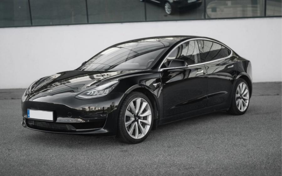 Melns Tesla Model 3 2020 Rīga, ar dzinēja tilpumu 0.00 L un nobraukumu 136 tūkst. km par 18550 €, foto 5 vietnē AUTOMOTO.COM.LV