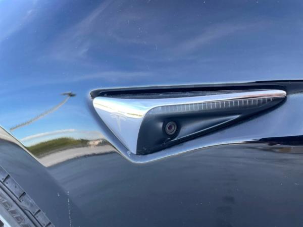Melns Tesla Model 3 2020 Rīga, ar dzinēja tilpumu 0.00 L un nobraukumu 136 tūkst. km par 18550 €, foto 10 vietnē AUTOMOTO.COM.LV
