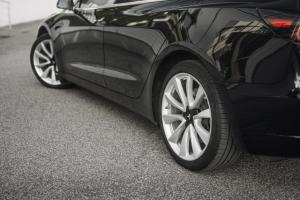 Melns Tesla Model 3 2020 Rīga, ar dzinēja tilpumu 0.00 L un nobraukumu 136 tūkst. km par 18550 €, foto 22 vietnē AUTOMOTO.COM.LV