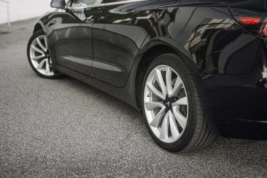 Melns Tesla Model 3 2020 Rīga, ar dzinēja tilpumu 0.00 L un nobraukumu 136 tūkst. km par 18550 €, foto 22 vietnē AUTOMOTO.COM.LV