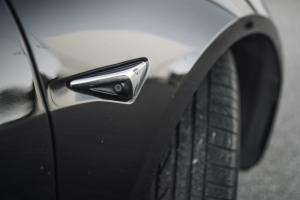 Melns Tesla Model 3 2020 Rīga, ar dzinēja tilpumu 0.00 L un nobraukumu 136 tūkst. km par 18550 €, foto 31 vietnē AUTOMOTO.COM.LV