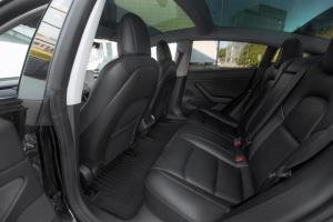 Melns Tesla Model 3 2020 Rīga, ar dzinēja tilpumu 0.00 L un nobraukumu 136 tūkst. km par 18550 €, foto 46 vietnē AUTOMOTO.COM.LV
