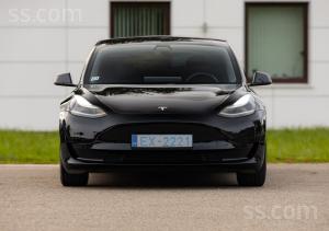 Черный Тесла Модель 3 2020 в Рига, объемом двигателя 0.00 л и пробегом 86 тыс. км за 24500 €, фото 3 на AUTOMOTO.COM.LV