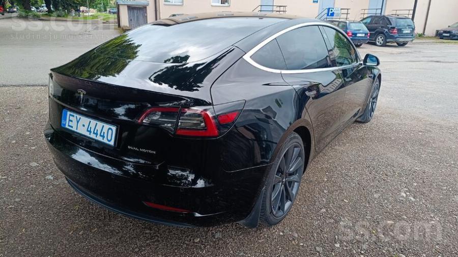 Melns Tesla Model 3 2020 Cēsis, ar dzinēja tilpumu 0.00 L un nobraukumu 137 tūkst. km par 22200 €, foto 6 vietnē AUTOMOTO.COM.LV