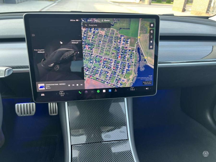 Black Tesla Model 3 2020 in Siauliai, with an engine capacity of 0.00 L and mileage of 66 thousand km for 24500 €, photo 16 on AUTOMOTO.COM.LV