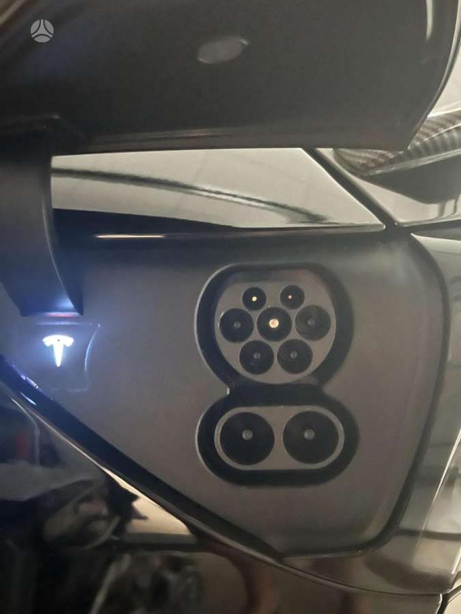 Black Tesla Model 3 2020 in Siauliai, with an engine capacity of 0.00 L and mileage of 66 thousand km for 24500 €, photo 18 on AUTOMOTO.COM.LV