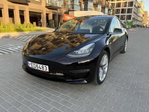Black Tesla Model 3 2020 in Vilnius, with an engine capacity of 0.00 L and mileage of 108 thousand km for 14500 €, photo  on AUTOMOTO.COM.LV