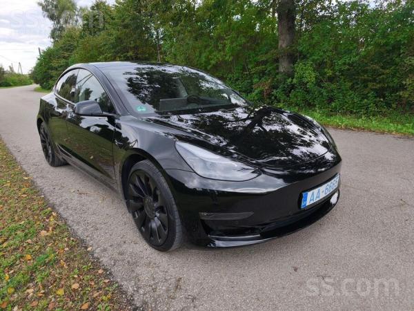 Melns Tesla Model 3 2020 Rīga, ar dzinēja tilpumu 0.00 L un nobraukumu 69 tūkst. km par 28000 €, foto 3 vietnē AUTOMOTO.COM.LV