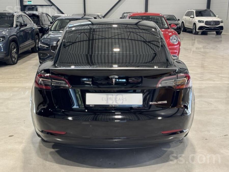 Melns Tesla Model 3 2020 Rīga, ar dzinēja tilpumu 0.00 L un nobraukumu 69 tūkst. km par 28990 €, foto 4 vietnē AUTOMOTO.COM.LV