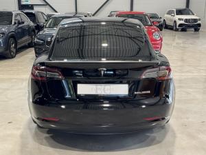 Melns Tesla Model 3 2020 Rīga, ar dzinēja tilpumu 0.00 L un nobraukumu 69 tūkst. km par 28990 €, foto 3 vietnē AUTOMOTO.COM.LV