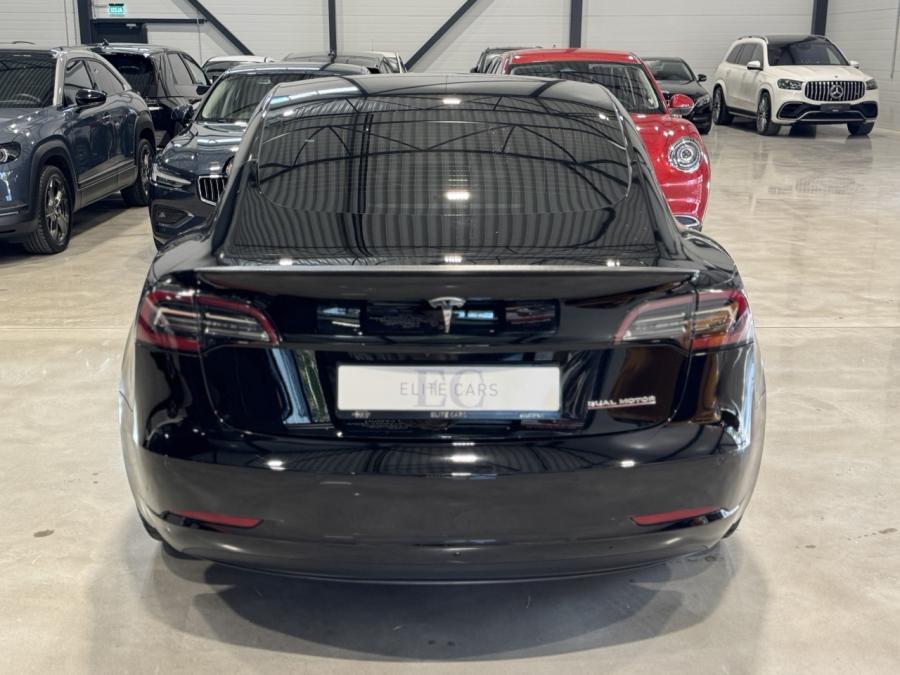 Melns Tesla Model 3 2020 Rīga, ar dzinēja tilpumu 0.00 L un nobraukumu 69 tūkst. km par 28990 €, foto 3 vietnē AUTOMOTO.COM.LV