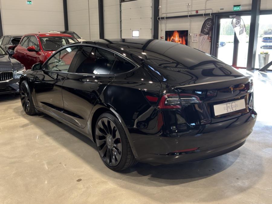Melns Tesla Model 3 2020 Rīga, ar dzinēja tilpumu 0.00 L un nobraukumu 69 tūkst. km par 28990 €, foto 4 vietnē AUTOMOTO.COM.LV