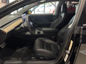 Melns Tesla Model 3 2020 Rīga, ar dzinēja tilpumu 0.00 L un nobraukumu 69 tūkst. km par 28990 €, foto 7 vietnē AUTOMOTO.COM.LV