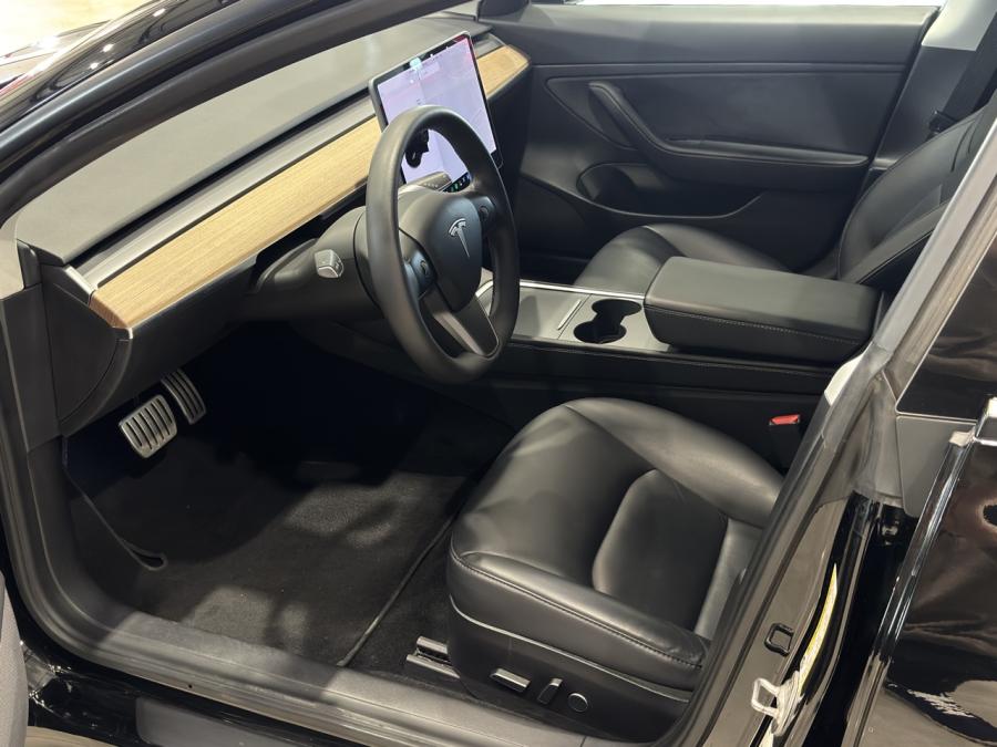 Melns Tesla Model 3 2020 Rīga, ar dzinēja tilpumu 0.00 L un nobraukumu 69 tūkst. km par 28990 €, foto 8 vietnē AUTOMOTO.COM.LV