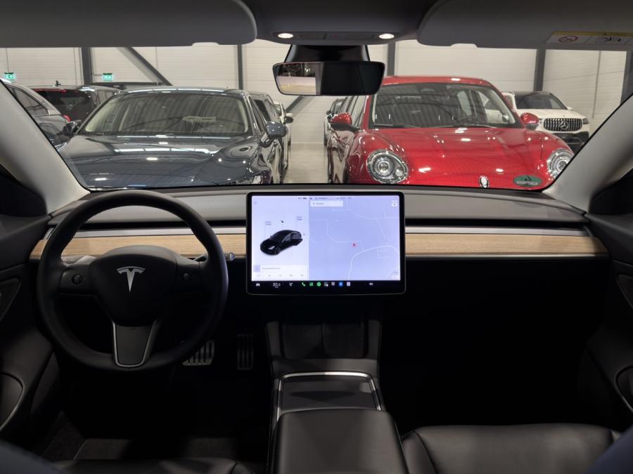 Melns Tesla Model 3 2020 Rīga, ar dzinēja tilpumu 0.00 L un nobraukumu 69 tūkst. km par 28990 €, foto 13 vietnē AUTOMOTO.COM.LV
