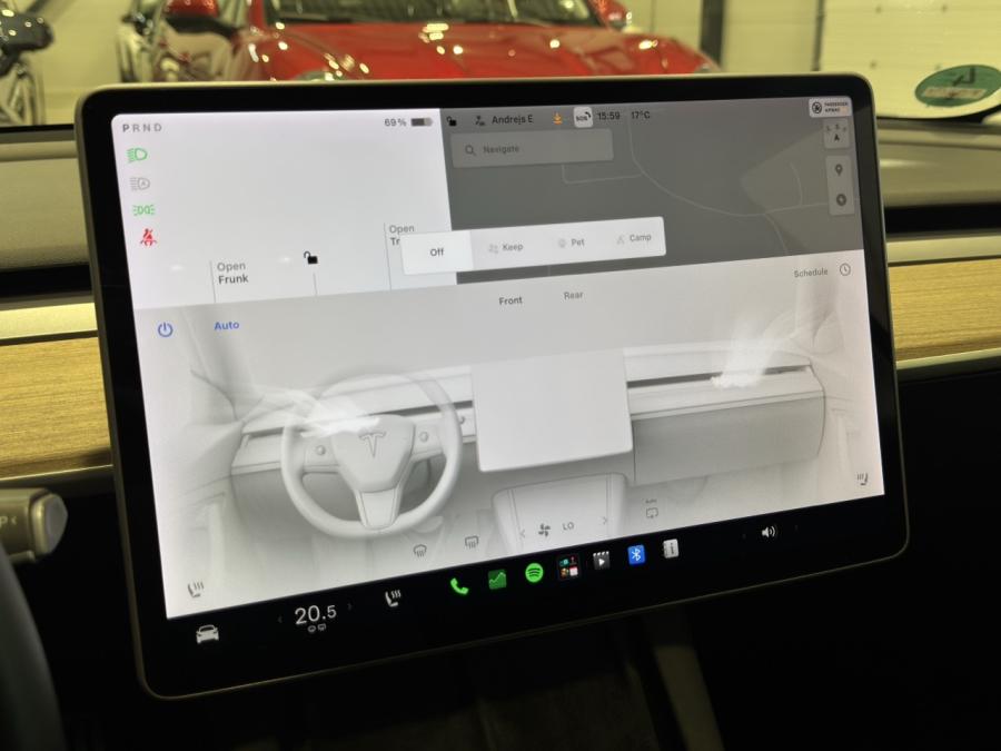 Melns Tesla Model 3 2020 Rīga, ar dzinēja tilpumu 0.00 L un nobraukumu 69 tūkst. km par 28990 €, foto 20 vietnē AUTOMOTO.COM.LV