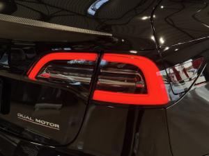 Melns Tesla Model 3 2020 Rīga, ar dzinēja tilpumu 0.00 L un nobraukumu 69 tūkst. km par 28990 €, foto 26 vietnē AUTOMOTO.COM.LV
