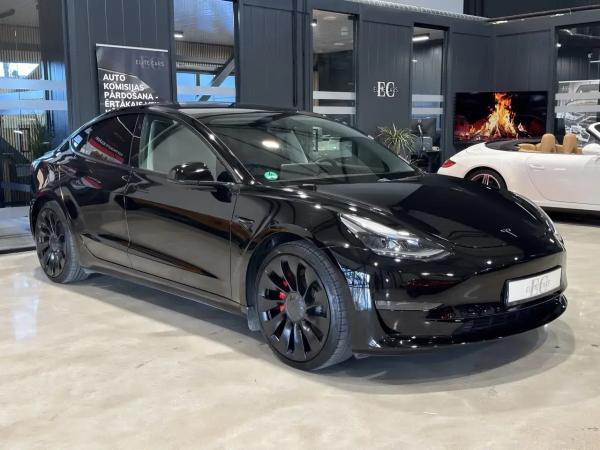 Melns Tesla Model 3 2020 Mārupe, ar dzinēja tilpumu 0.00 L un nobraukumu 69 tūkst. km par 28990 €, foto 5 vietnē AUTOMOTO.COM.LV