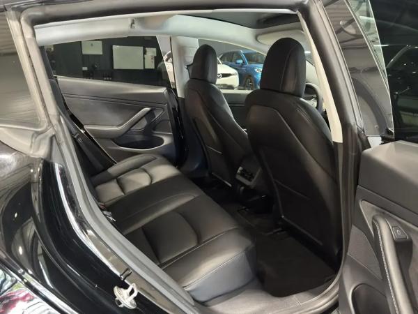 Melns Tesla Model 3 2020 Mārupe, ar dzinēja tilpumu 0.00 L un nobraukumu 69 tūkst. km par 28990 €, foto 9 vietnē AUTOMOTO.COM.LV